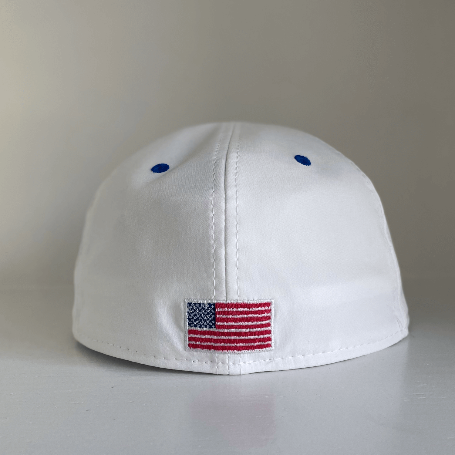 Show Off Your Team Spirit with Our Fitted White Baseball Cap Featuring ...